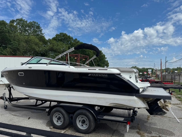 2020 Four Winns Horizon 260 Used For Sale: 3433525