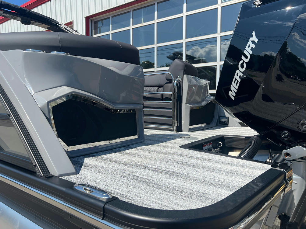 2026 Bennington 25 QFBA For Sale New: BN1673