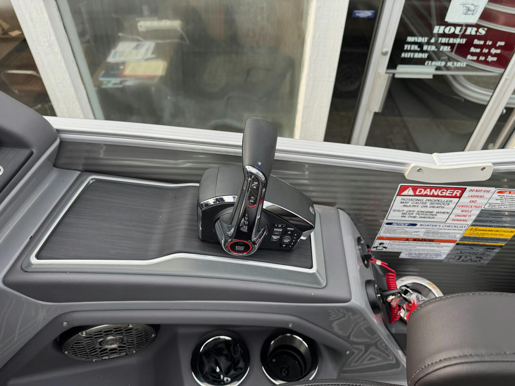 2026 Bennington 25 RSBA For Sale New: BN1672