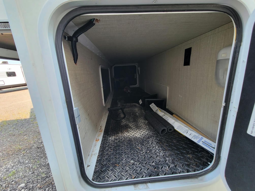 2018 Jayco Melbourne 24K Used For Sale: 3441681