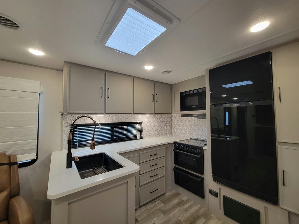 2024 Forest River Vibe 26RK Used For Sale: 3441665